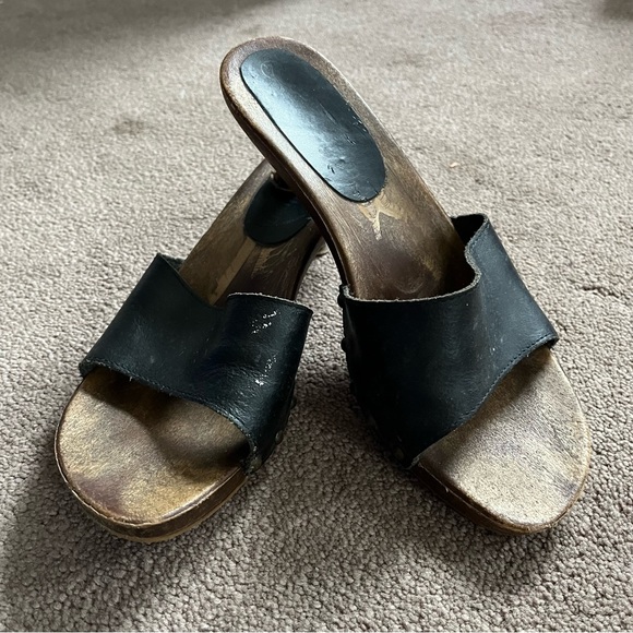 Xhilaration | Shoes | Vintage Xhilaration Wooden Sole Kitten Heel ...